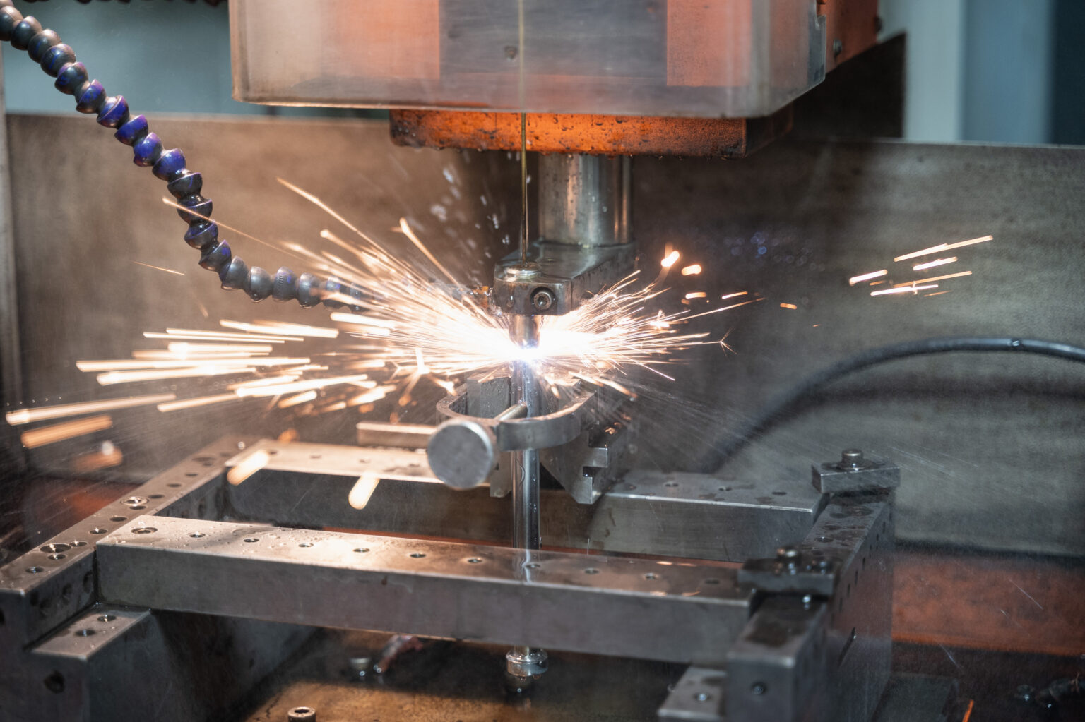 Home - Plas-Tech Engineering